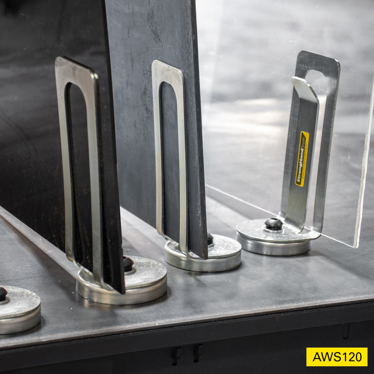 Magnetic Panel Holders – Strong Hand Tools